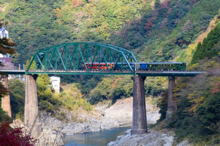 Introduction to Autumn Colours 2025 in Shikoku Region’s Onsen Resorts ...